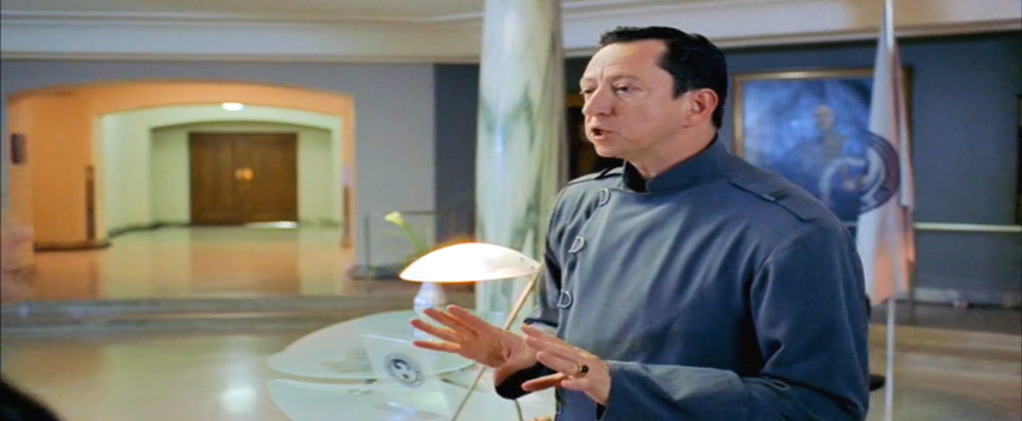 Android Apocalypse (Facing Extinction) (2006) Review - Cinematic Diversions