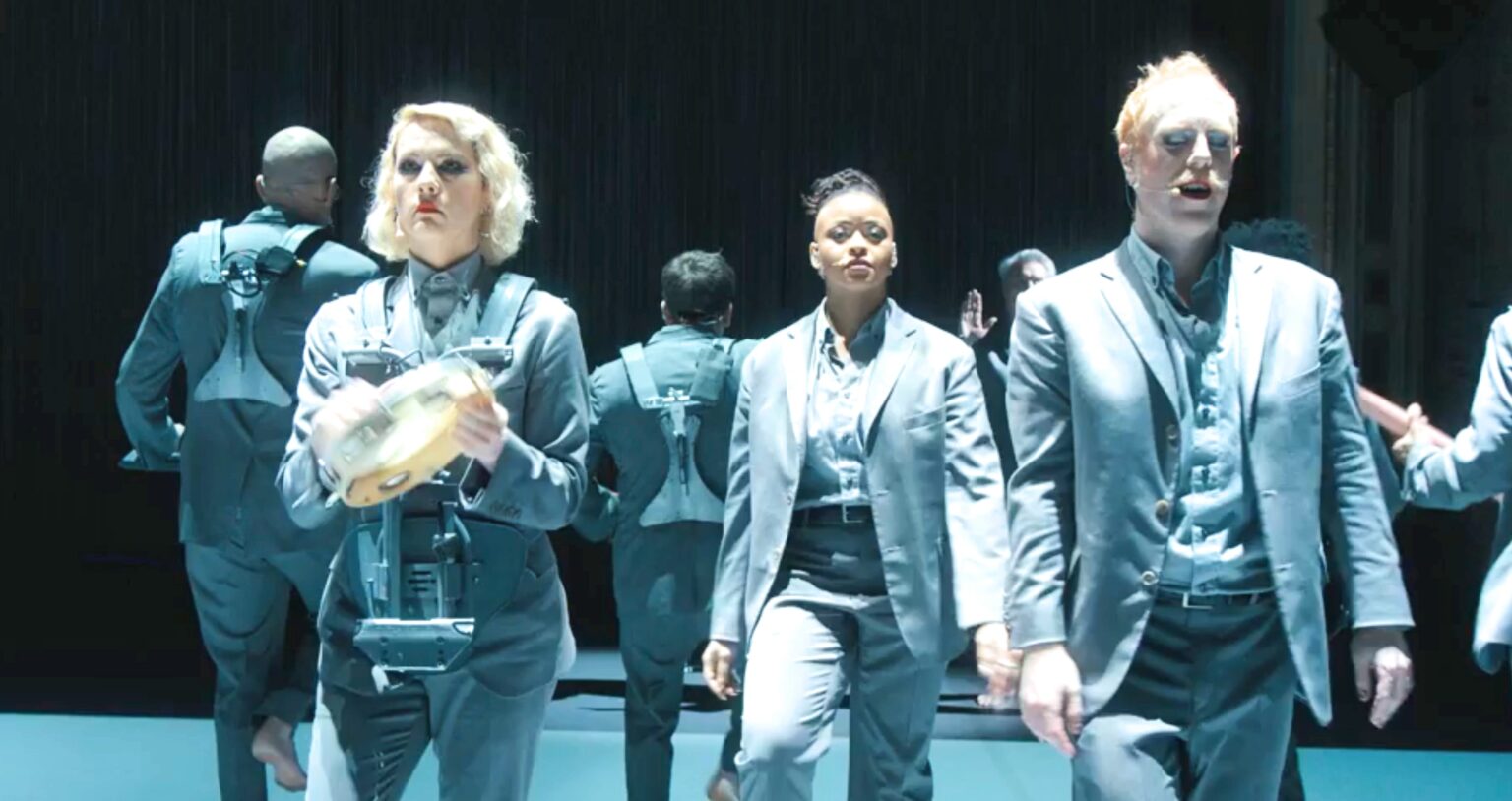 David Byrne’s American Utopia (2020) Review - Cinematic Diversions